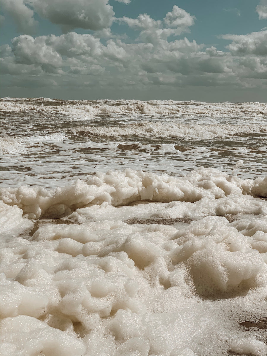 LL BEACH – Lauren Liess